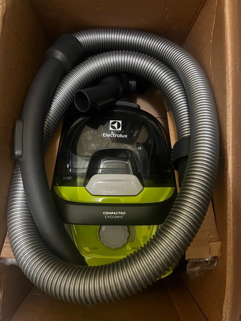 Vacuum Cleaner | Electrolux Z1231 220-240V CompactGo Bagless, TV & Home ...
