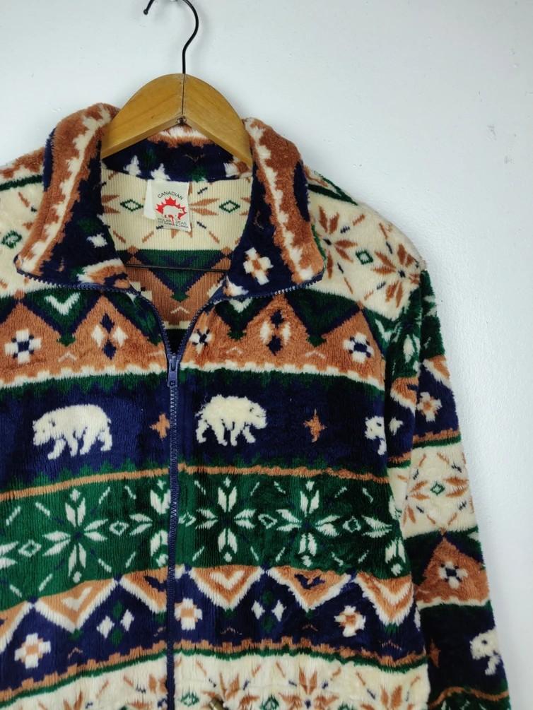 Vintage Canadian Polar Bear Fleece Jacket, Men's Fashion, Coats, Jackets and Outerwear on Carousell