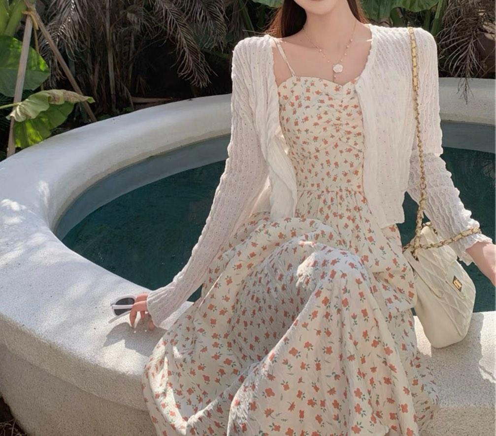 White Textured Crop Cardigan, Women's Fashion, Coats, Jackets and ...