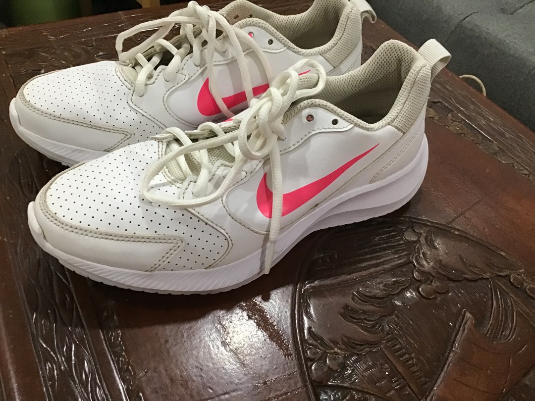 Womens running shoes sz 6us, Women's Fashion, Footwear, Sneakers on ...