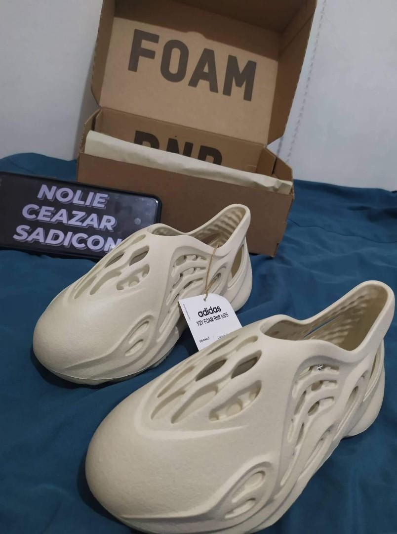 YZY FOAM RUNNER (KIDS), Women's Fashion, Footwear, Sneakers on Carousell
