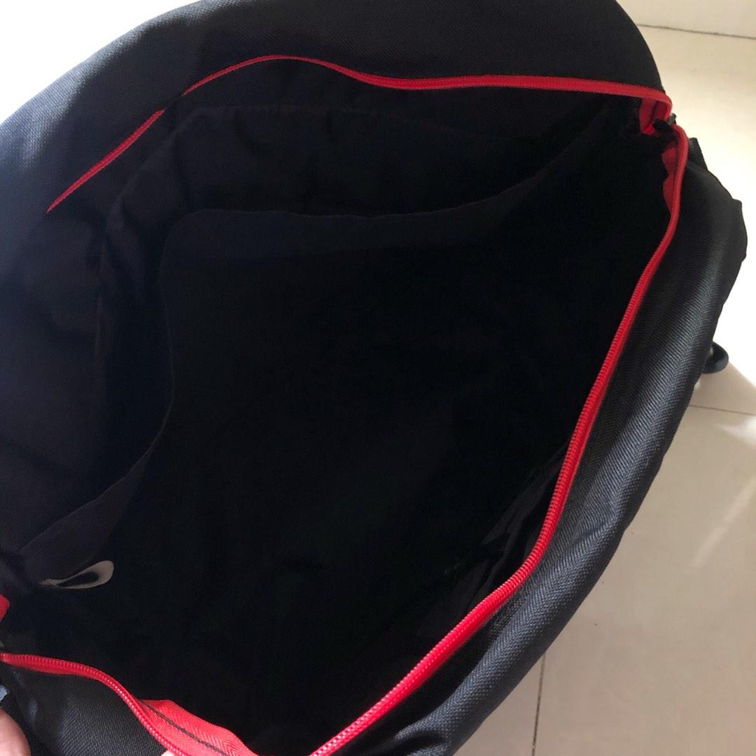 ASICS Duffel Bag, Women's Fashion, Bags & Wallets, Cross-body Bags on ...