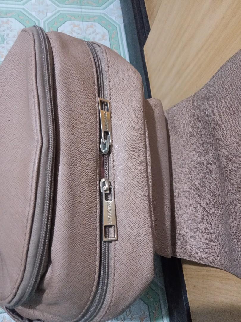 Authentic Secosana Leather Backpack- Brown, Women's Fashion, Bags ...