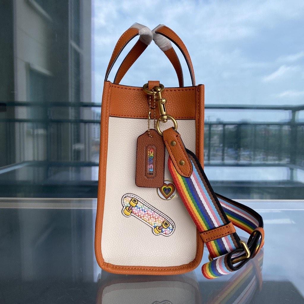 Coach Rainbow Tote 22 Sling Bag, Women's Fashion, Bags & Wallets, Tote ...