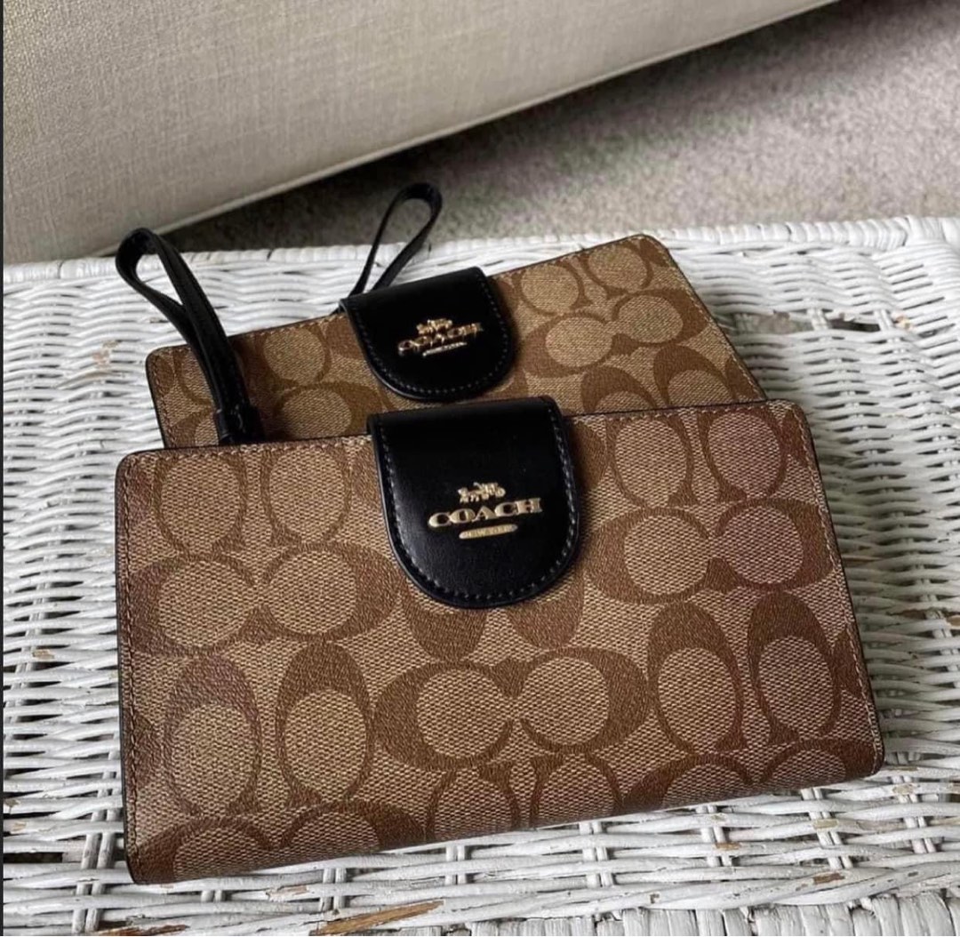 Coach Tech Wallet in Signature Canvas Black & Khaki, Women's Fashion ...