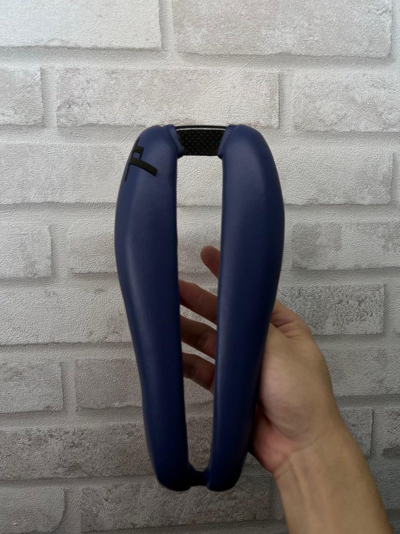 Dash g2 stage carbon saddle, Sports Equipment, Bicycles & Parts, Parts ...