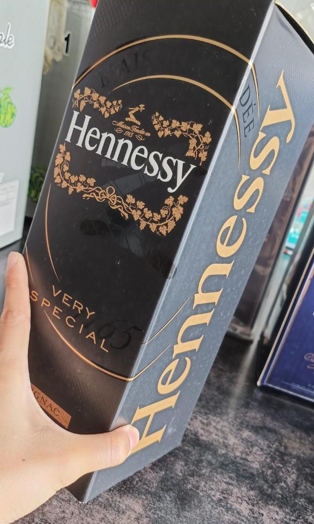 Hennessy, Food & Drinks, Other Food & Drinks on Carousell