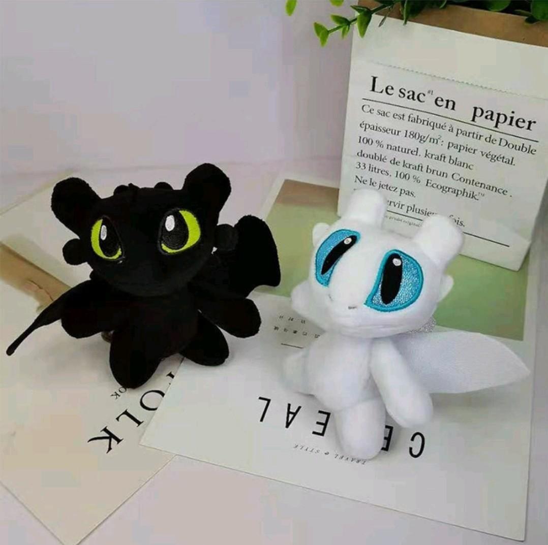 How to train your dragon / toothless / toothless keychain / how to ...