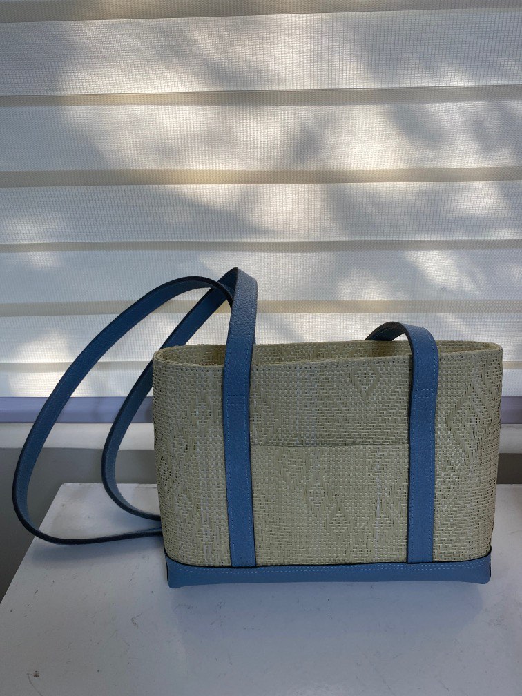 IC: Halohalo Mini Training Bag in Blue, Women's Fashion, Bags & Wallets ...