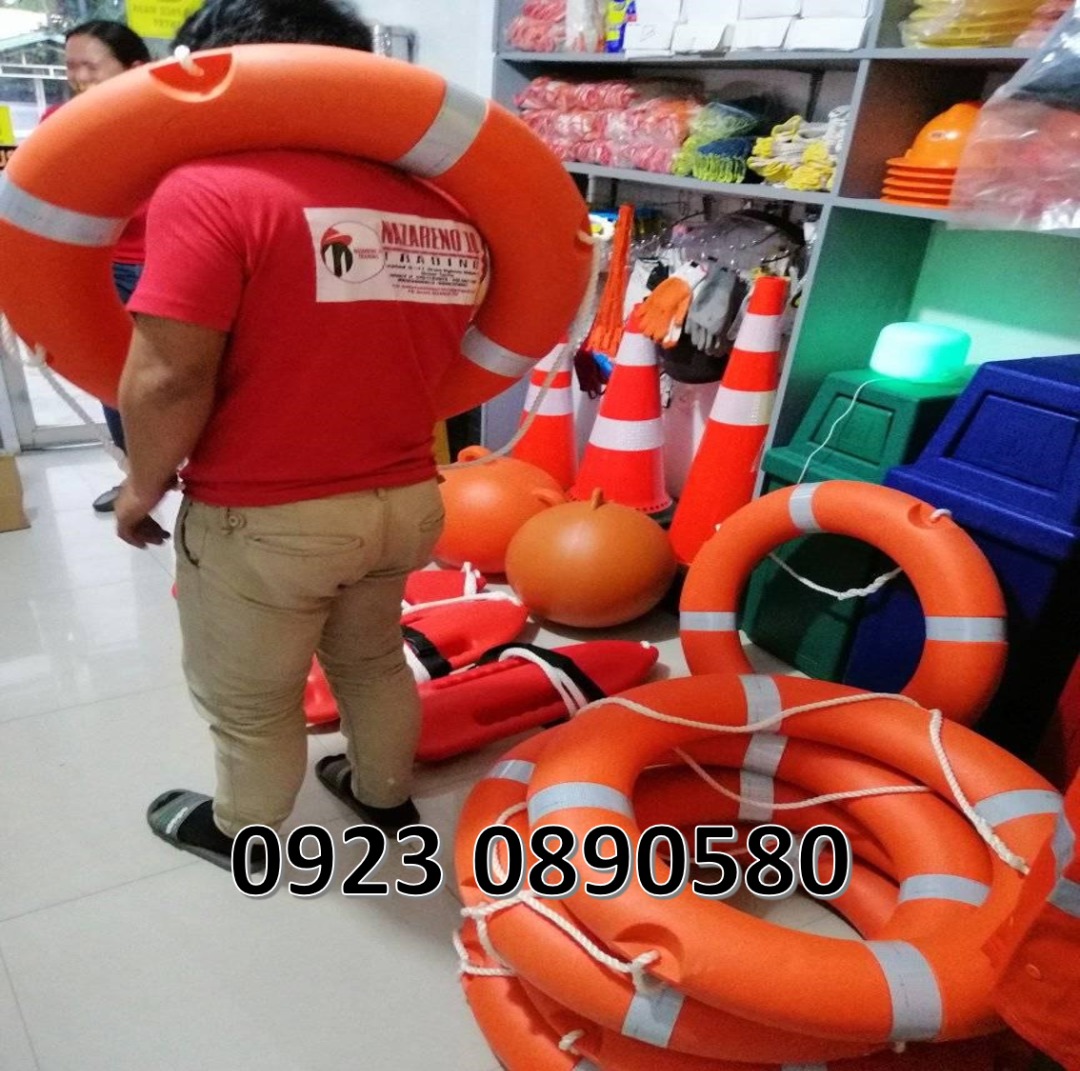 Lifebuoy ring 14, Sports Equipment, Sports & Games, Water Sports on Carousell