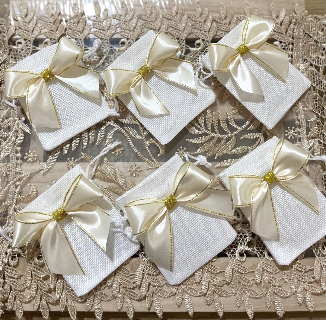 Mini pouch Bunga Rampai, Hobbies & Toys, Stationery & Craft, Handmade ...