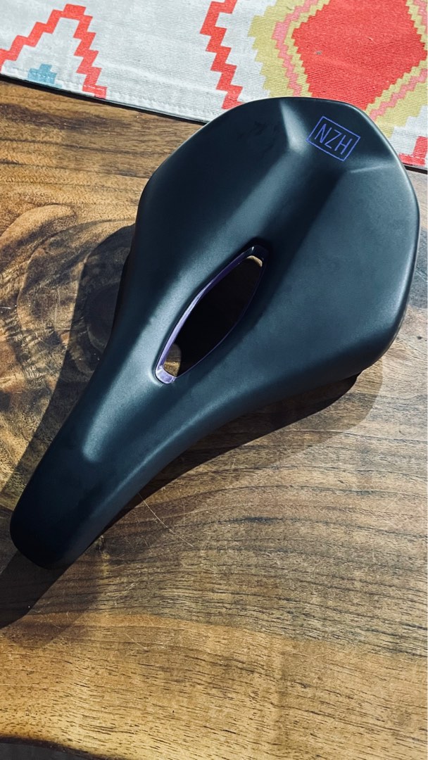 Nukeproof Horizon Enduro Saddle, Sports Equipment, Bicycles & Parts ...