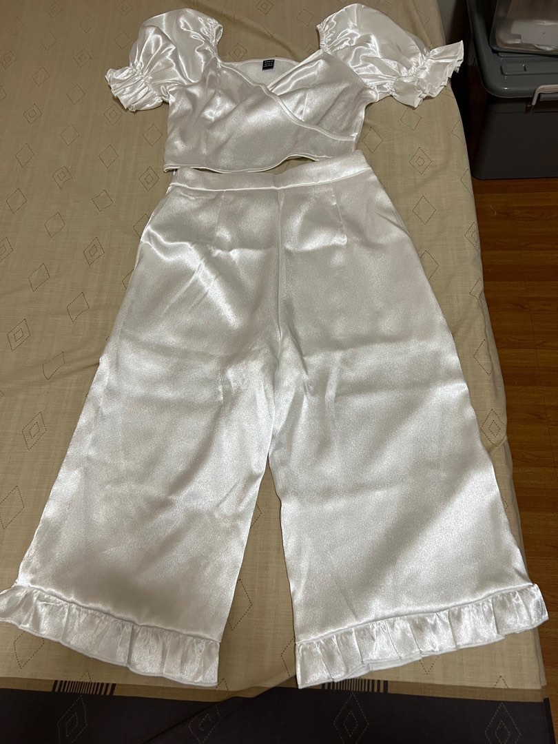 Pre nup coordinate/ white civil wedding attire, Women's Fashion ...