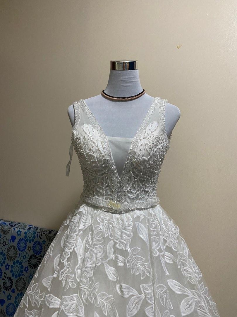 Reflector Wedding Gown, Women's Fashion, Dresses & Sets, Evening ...