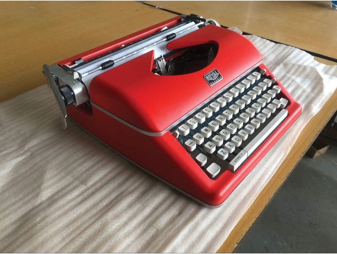 Royal Classic Manual Metal Typewriter 44 Keys and 88 Symbols Keyboard ...