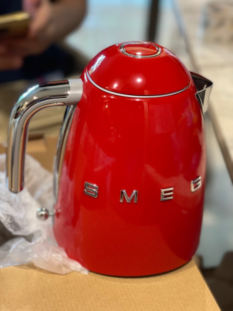 SMEG Kettle 1.7L in Red, TV & Home Appliances, Kitchen Appliances ...