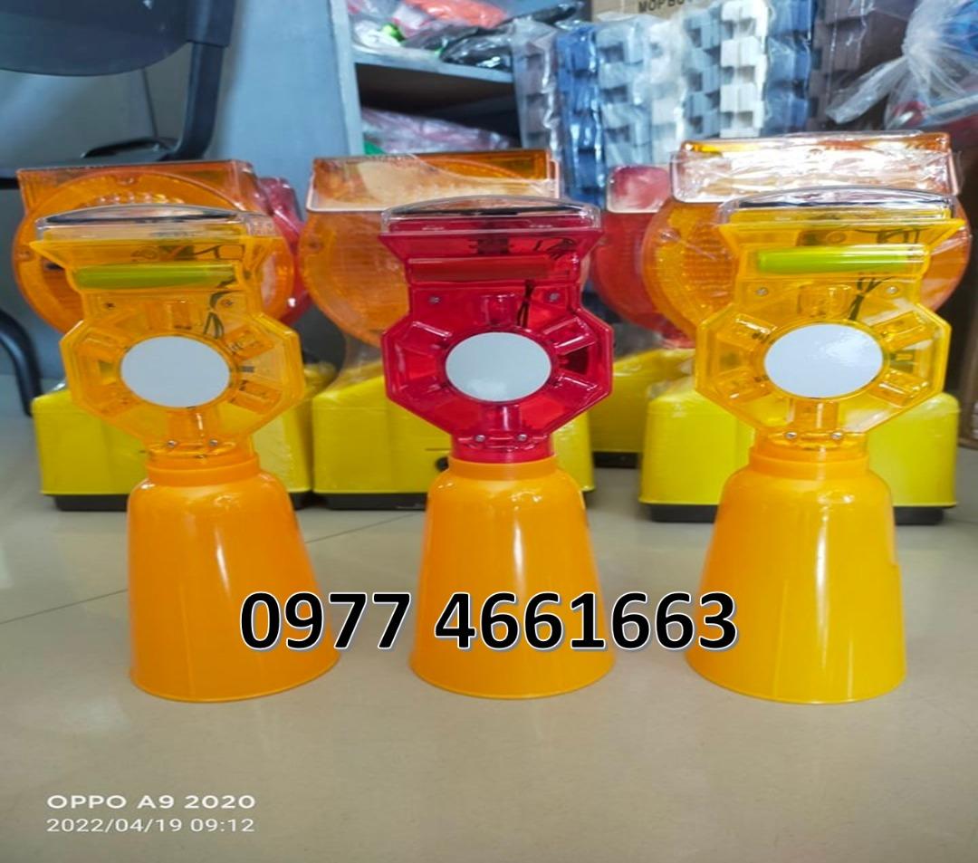 Solar flasher light 16, Commercial & Industrial, Industrial Equipment ...