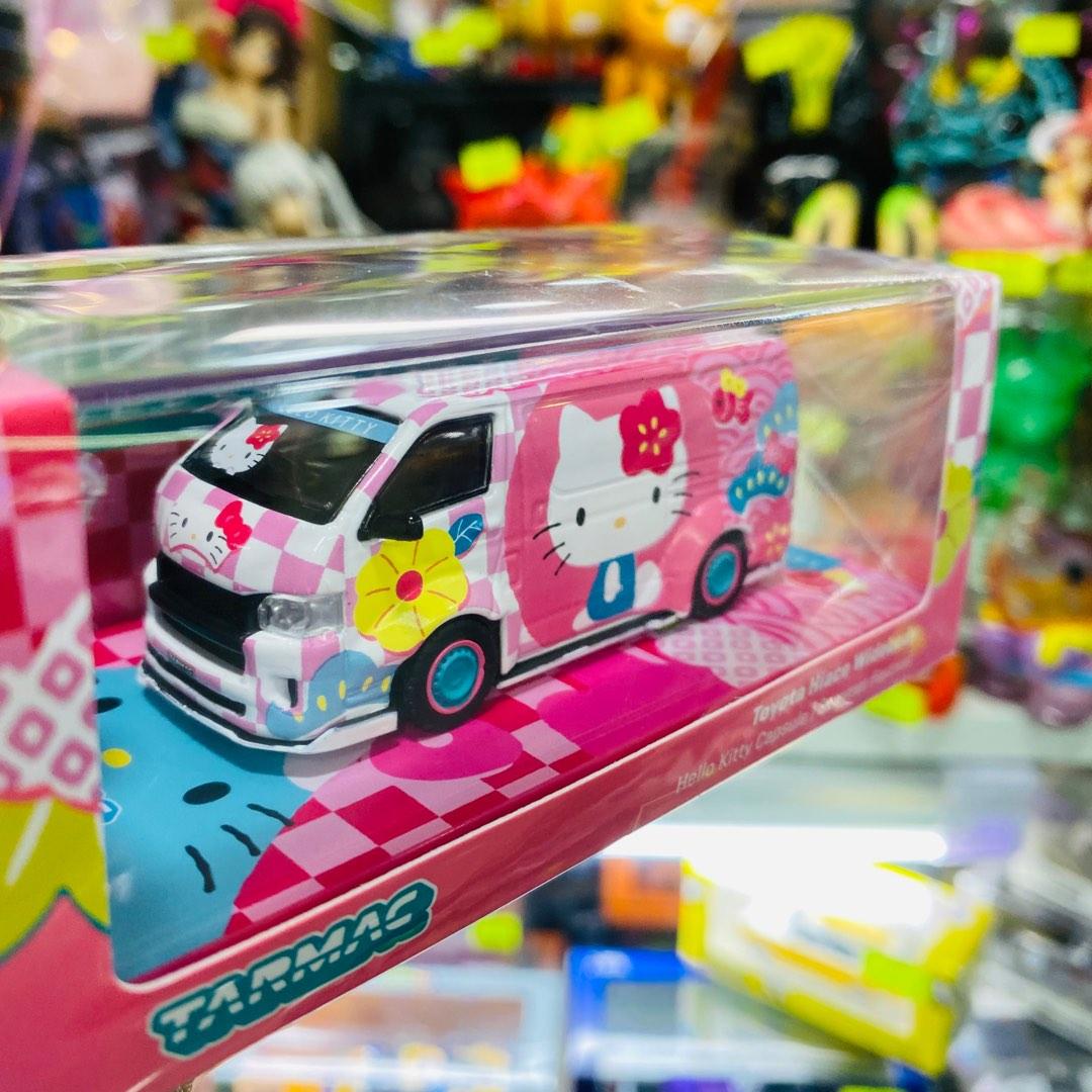 Tarmac Works x Sanrio 1:64 Die-cast Model Car Toyota Hiace Widebody ...