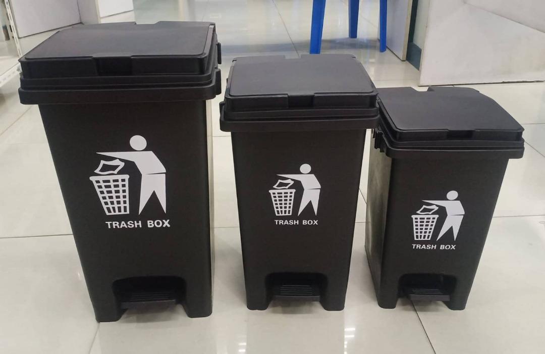TRASH BIN STEP BIN, Furniture & Home Living, Cleaning & Homecare ...