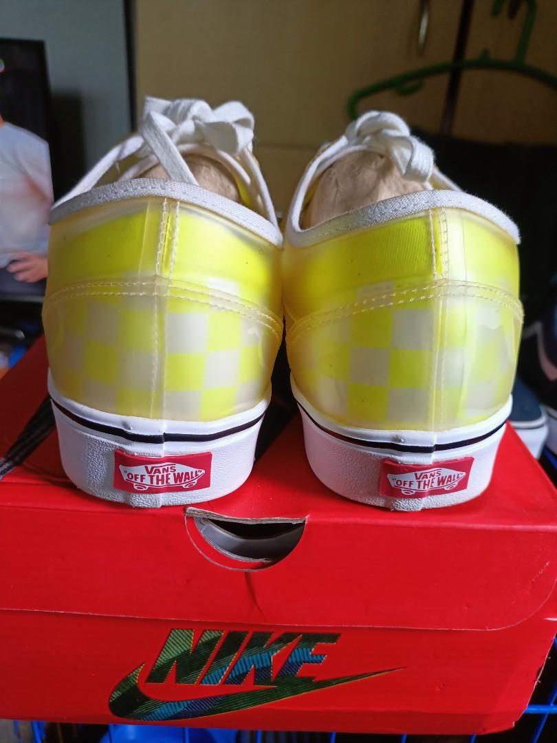 (offer some price) Vans comfy cush sample pair, Men's Fashion, Footwear ...