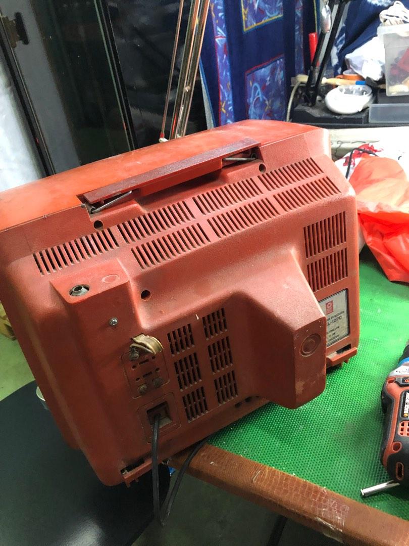 Vintage TATUNG Singapore made 10 inch TV For display only, Everything ...