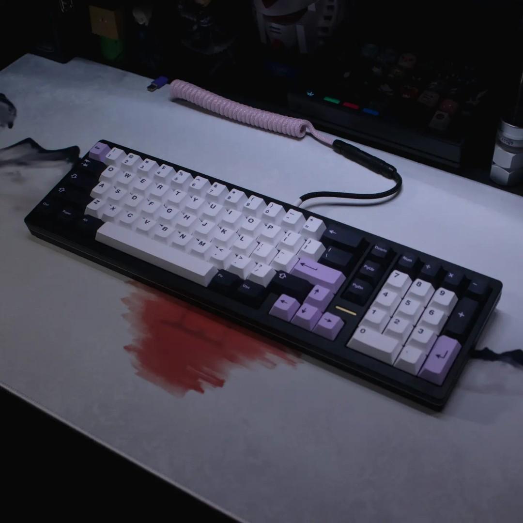 Wind Studios WindX Black/White, Computers & Tech, Parts & Accessories ...