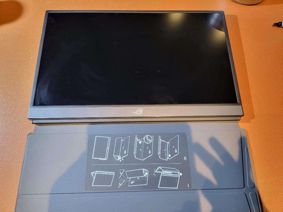 ASUS ROG Strix 17.3" 1080P Portable Gaming Monitor (XG17AHP) - Full HD ...