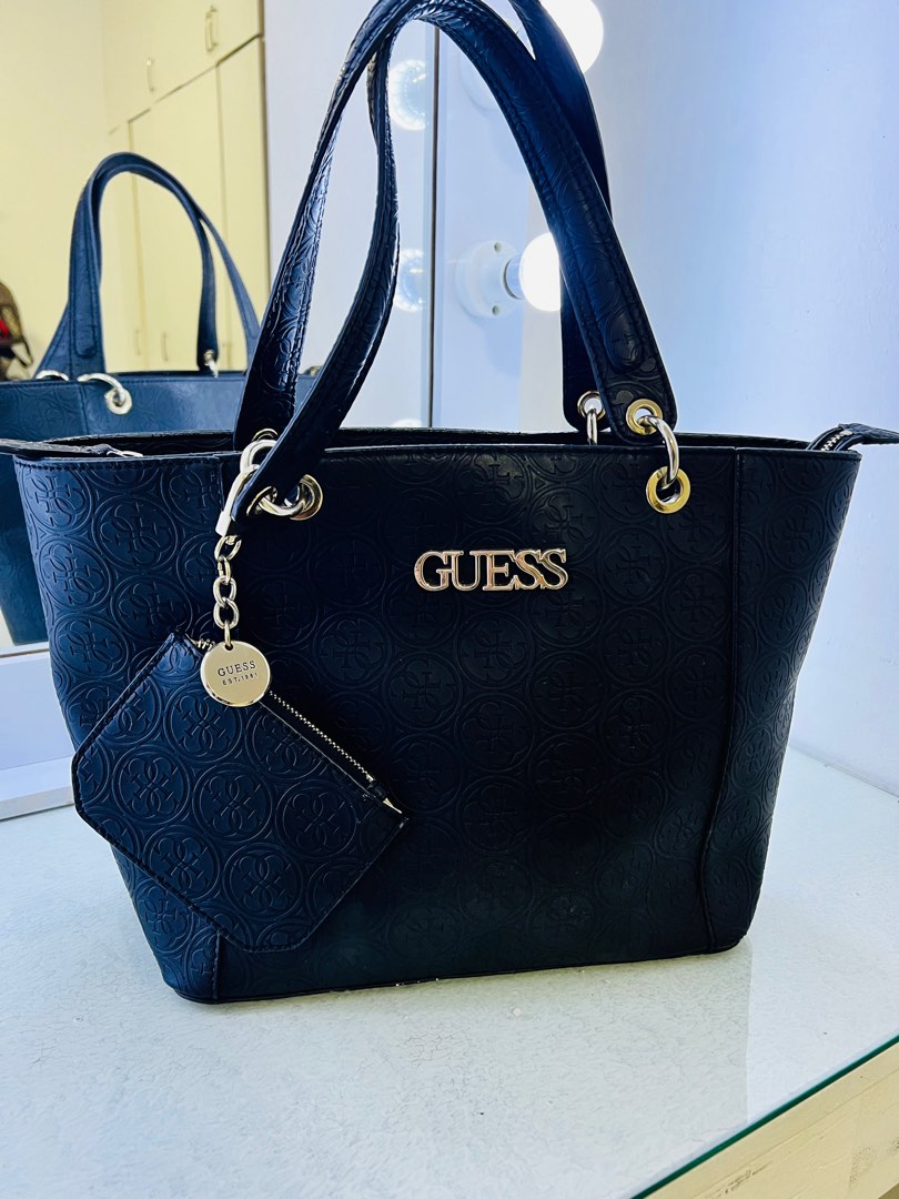 AUTHENTIC GUESS TOTE BAG large Handbag, Luxury, Bags & Wallets on Carousell