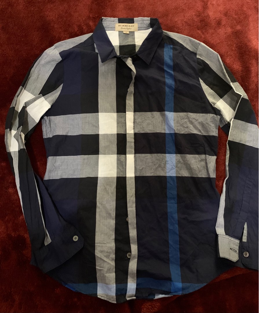 BURBERRY, Men's Fashion, Tops & Sets, Tshirts & Polo Shirts on Carousell