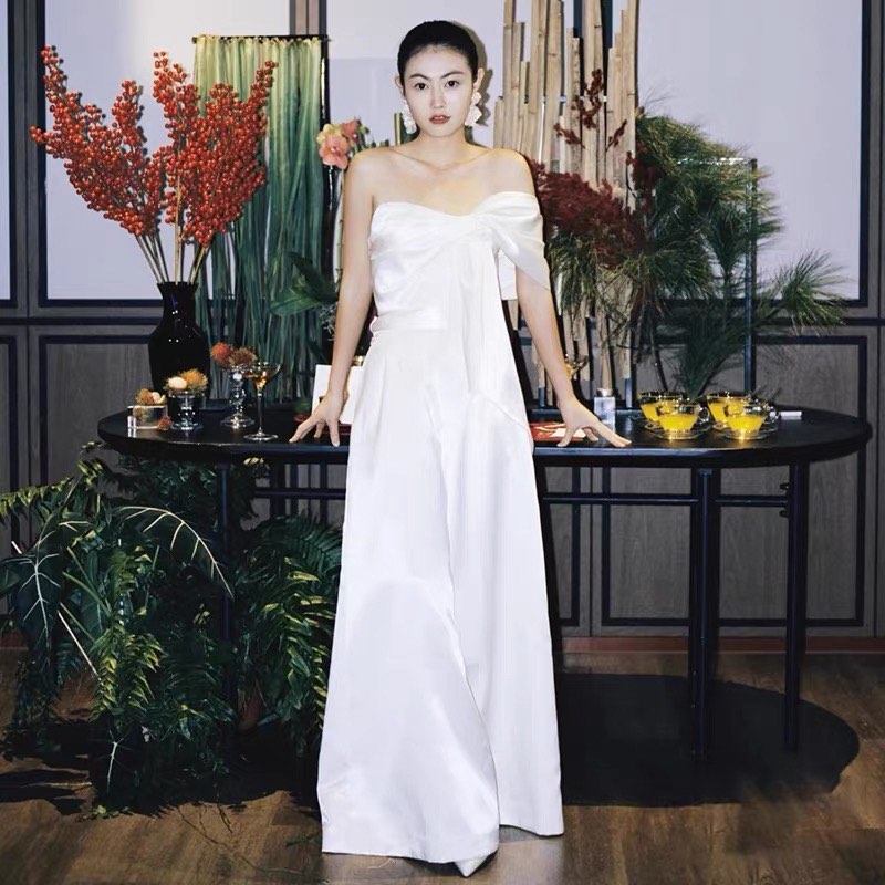 (Can customise) Premium Italy white satin one shoulder toga off ...