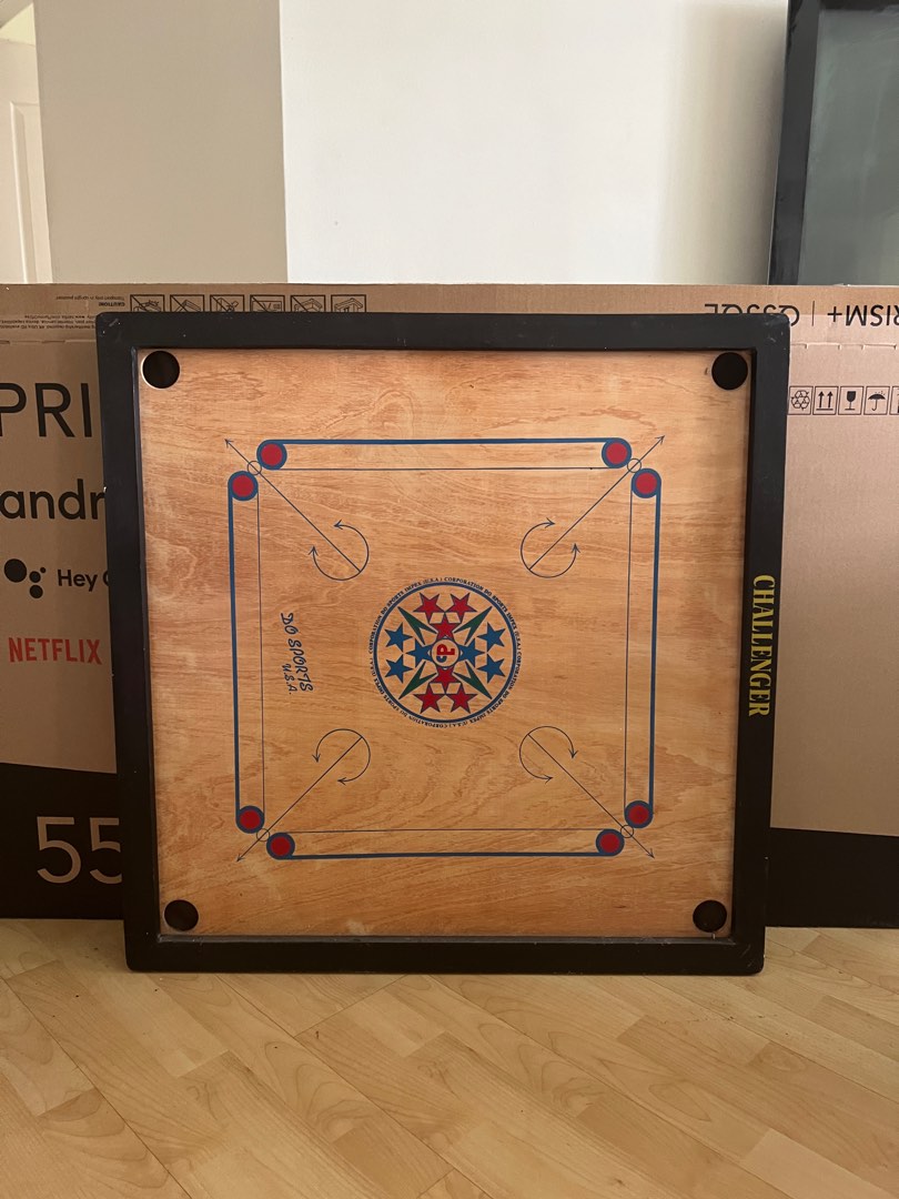 Carrom Table and seeds, Hobbies & Toys, Toys & Games on Carousell