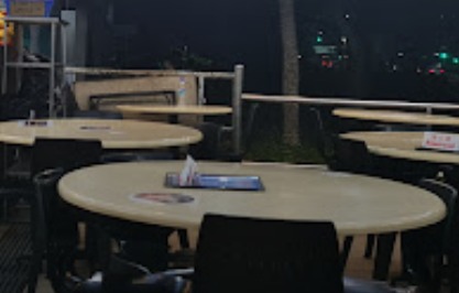 Central location Very good MR license Tiong bahru food stall inside ...