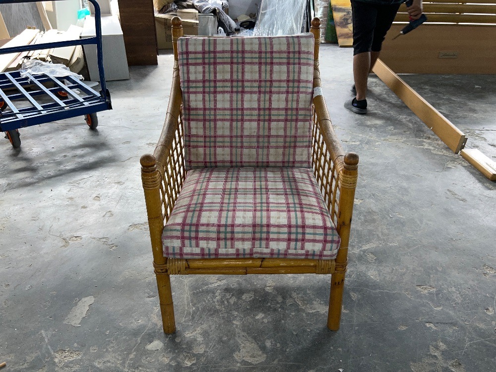 Classic Style Rattan Chairs / Kerusi Rotan Gaya Klasik, Furniture ...