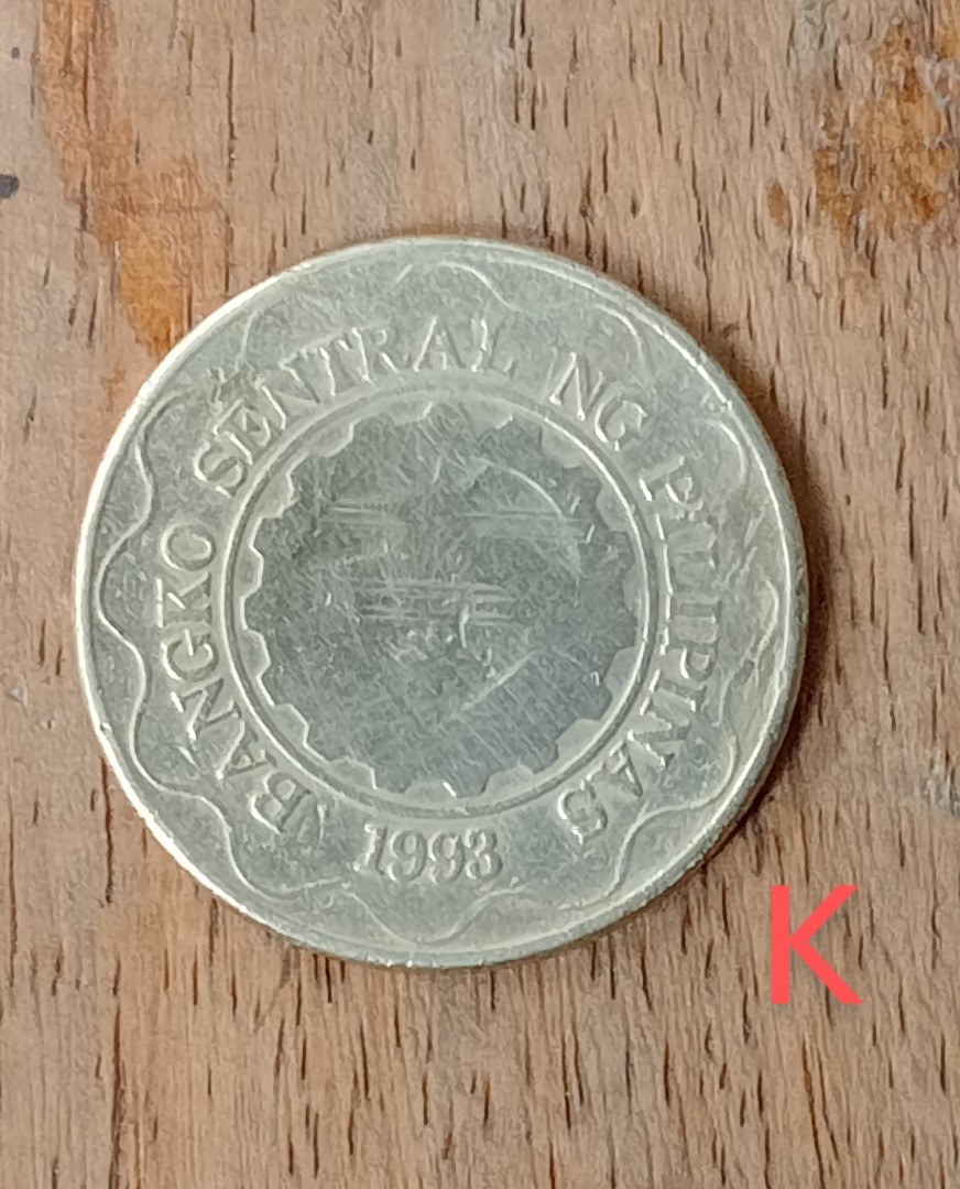 coin error.bsp 5piso year 2005., Hobbies & Toys, Memorabilia ...