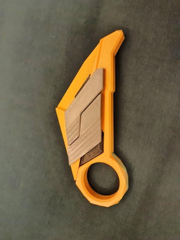 Foldable Valorant Karambit Prime 2.0, Hobbies & Toys, Toys & Games on ...