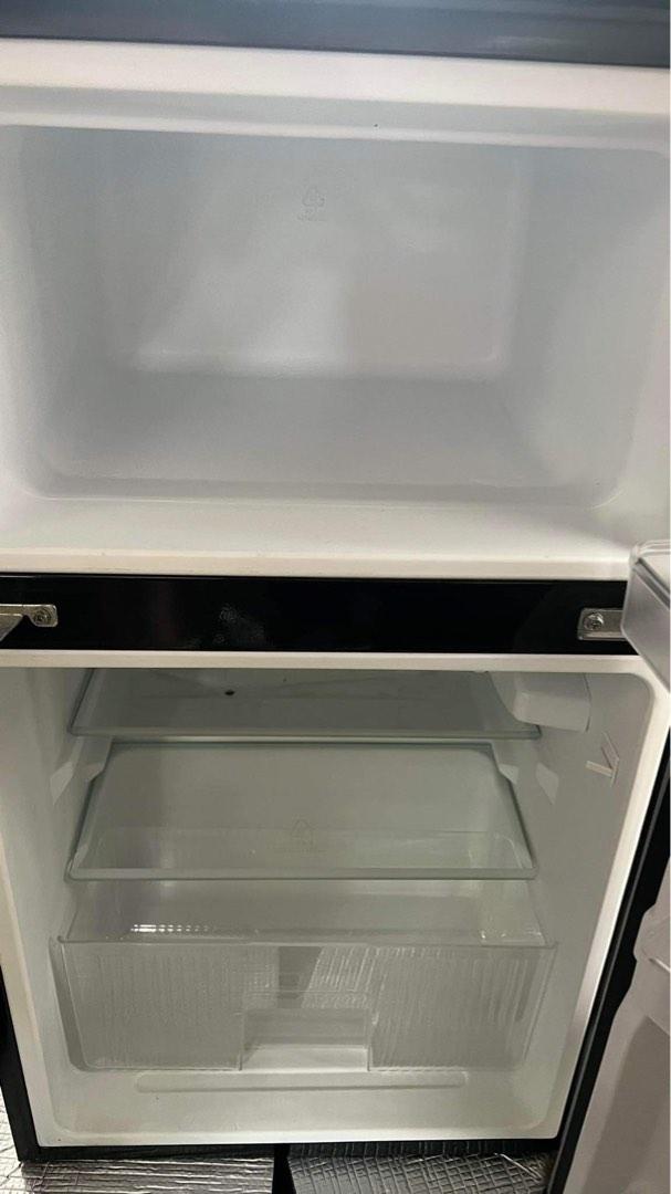 Fujidenzo 3.5cu ft personal ref, TV & Home Appliances, Kitchen ...