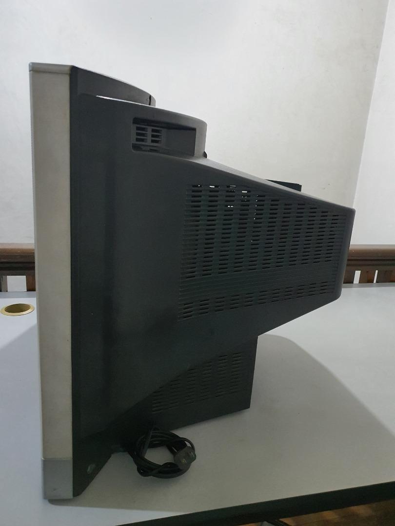 Garage Sale Series --- JVC TV - CRT (cathode-ray tube) - large TV with ...