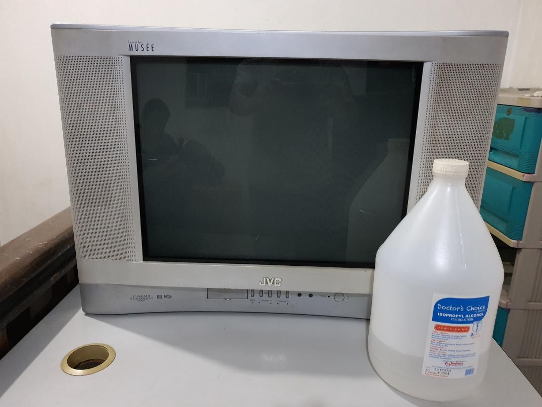 Garage Sale Series --- JVC TV - CRT (cathode-ray tube) - large TV with ...