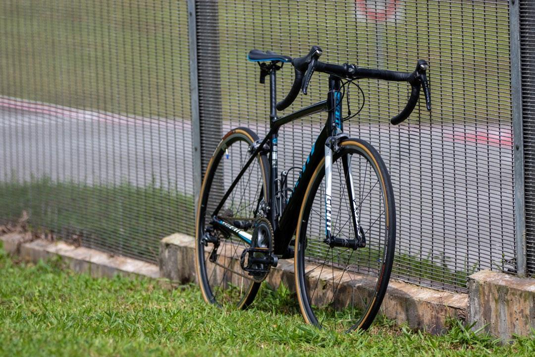 Giant TCR SLR 1 2017 with Full Ultegra, Sports Equipment, Bicycles & Parts, Bicycles on Carousell