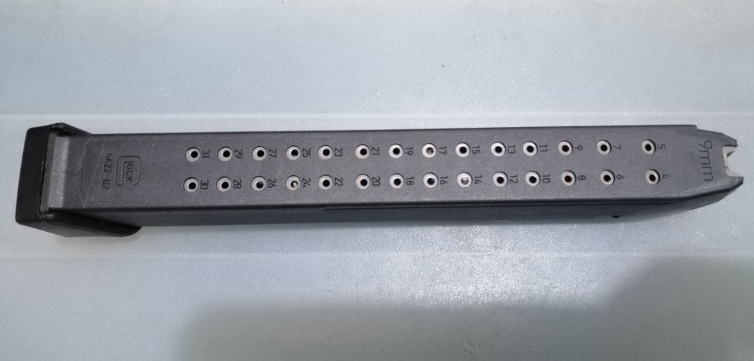 Glock 9mm Magazine 33 rounds Original Factory Magazine, Sports ...