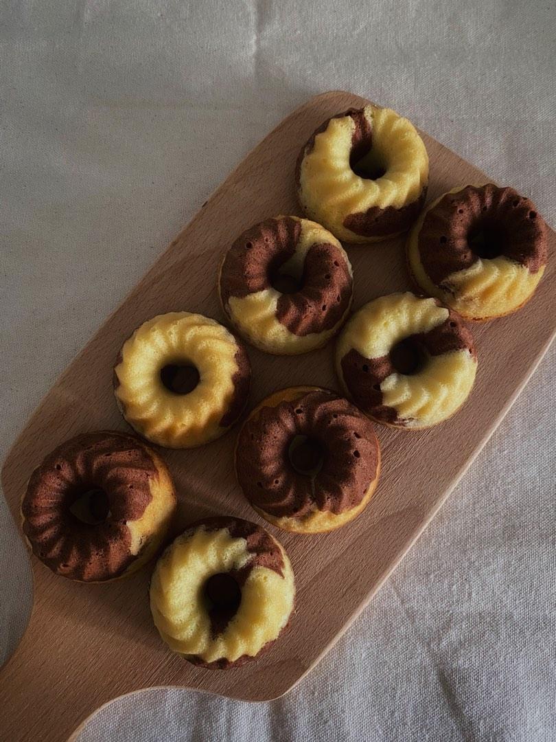 Halal mini marble bundt cakes, Food & Drinks, Homemade Bakes on Carousell