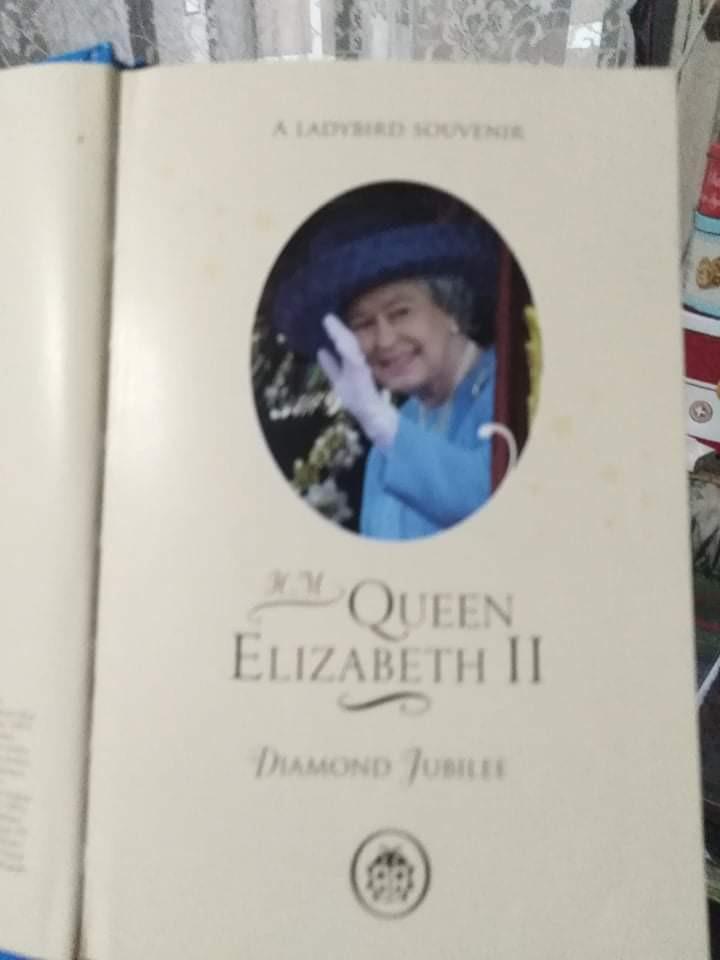 Her majesty queen eliza beth story book, Hobbies & Toys, Books & Magazines, Children's Books on ...