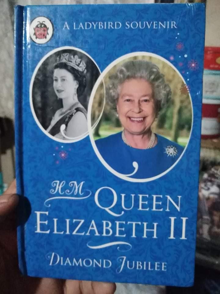 Her majesty queen eliza beth story book, Hobbies & Toys, Books & Magazines, Children's Books on ...