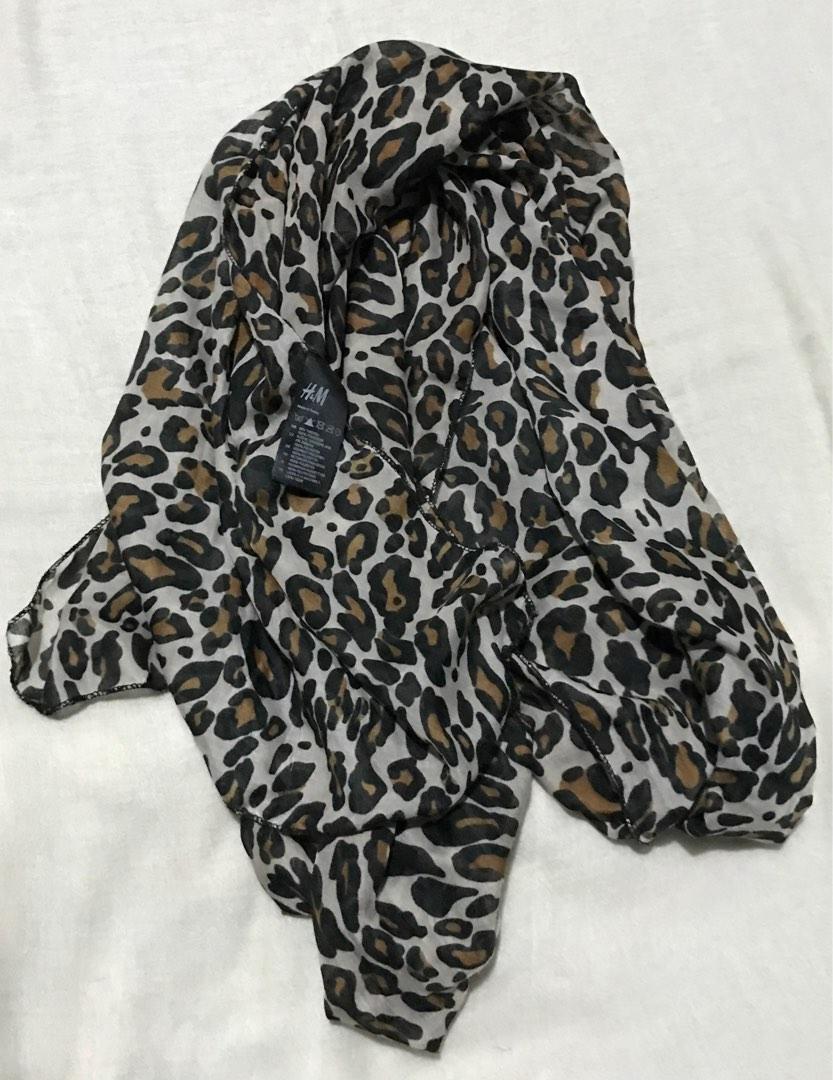 H&M Shawl Balabal, Women's Fashion, Watches & Accessories, Scarves on ...