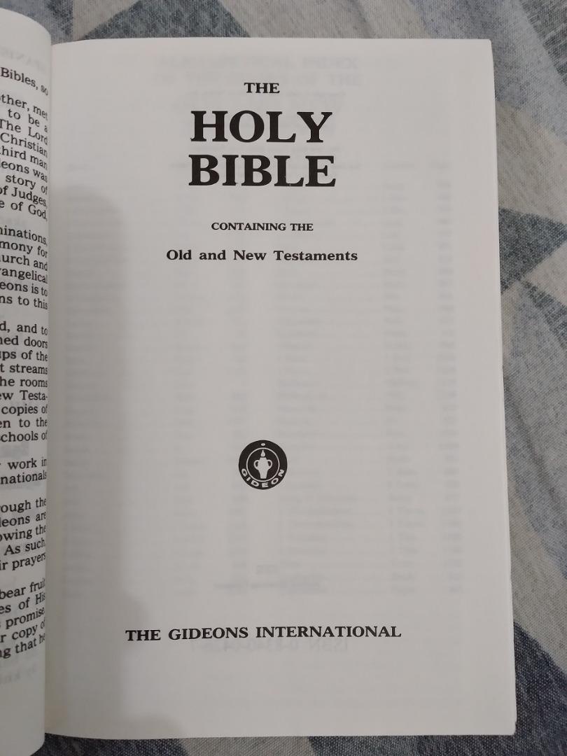Holy Bible: The Gideons (New King James Version), Hobbies & Toys, Books ...