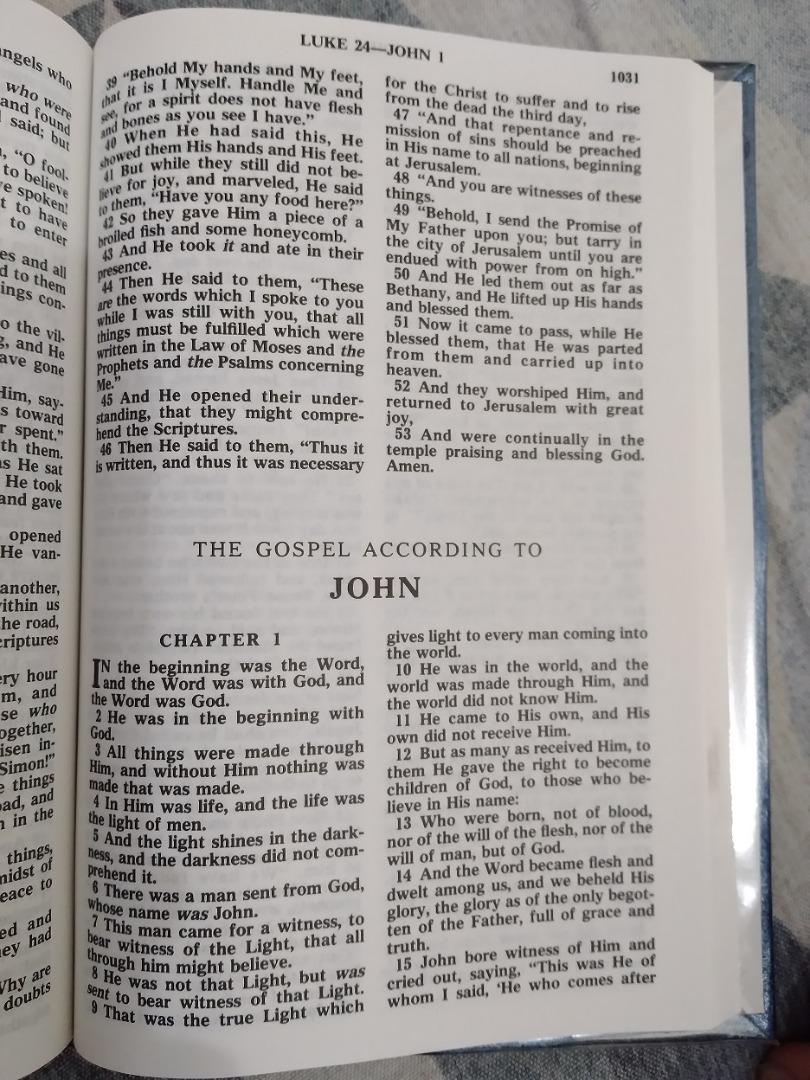 Holy Bible: The Gideons (New King James Version), Hobbies & Toys, Books ...