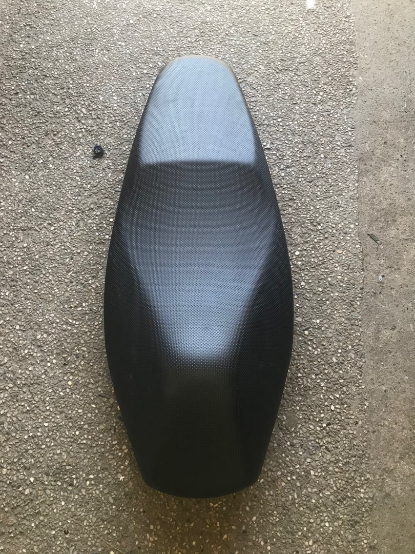 Honda Click Stock Seat, Motorbikes, Motorbike Parts & Accessories, Body ...