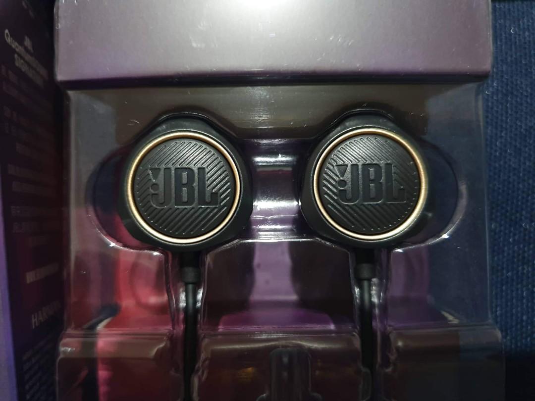 JBL HEADSET, Audio, Headphones & Headsets on Carousell