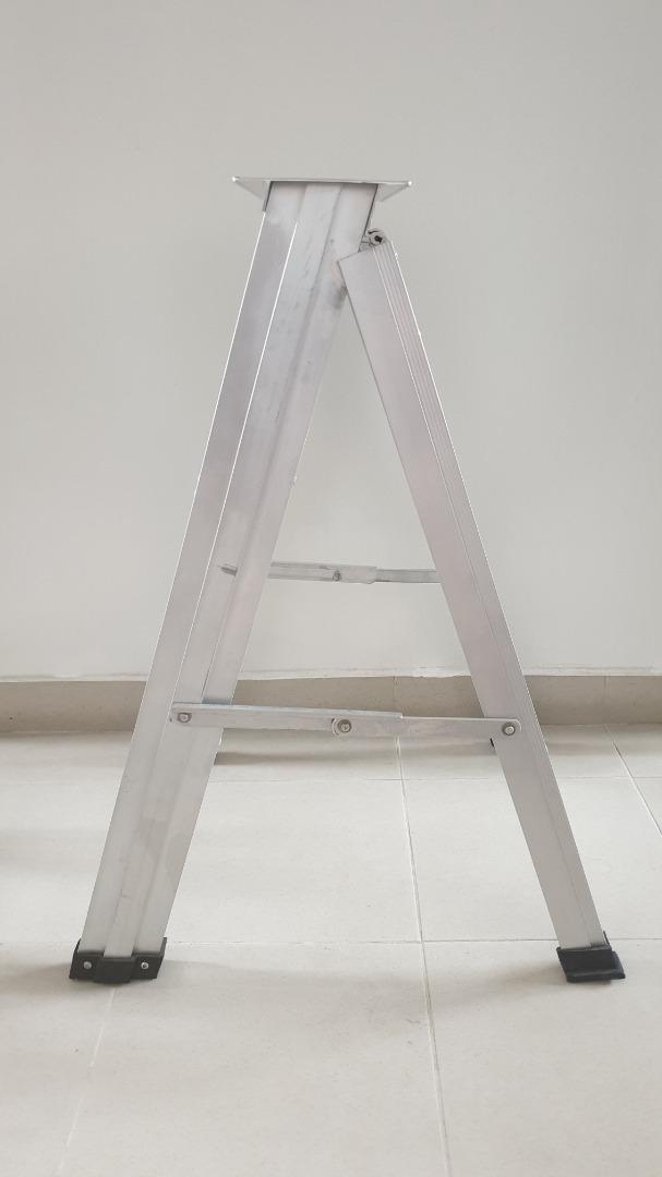 Kangaroo alum 2-step ladder, Furniture & Home Living, Home Improvement ...