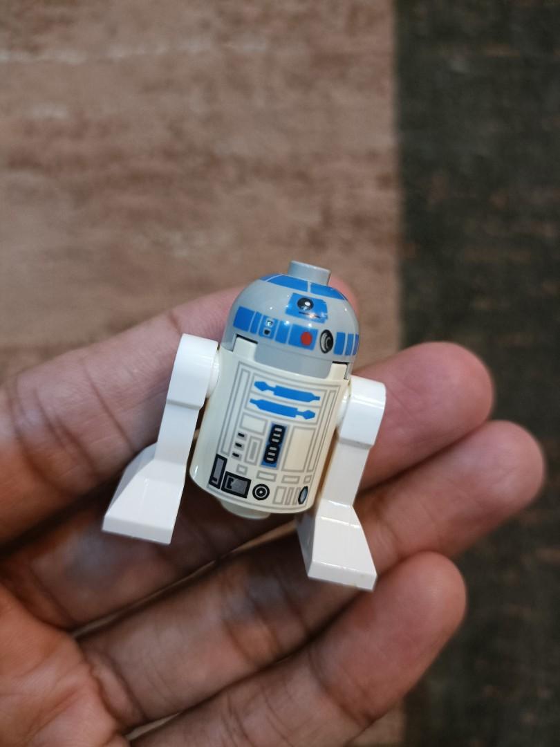Lego Star Wars R2D2 minifigure, Hobbies & Toys, Toys & Games on Carousell